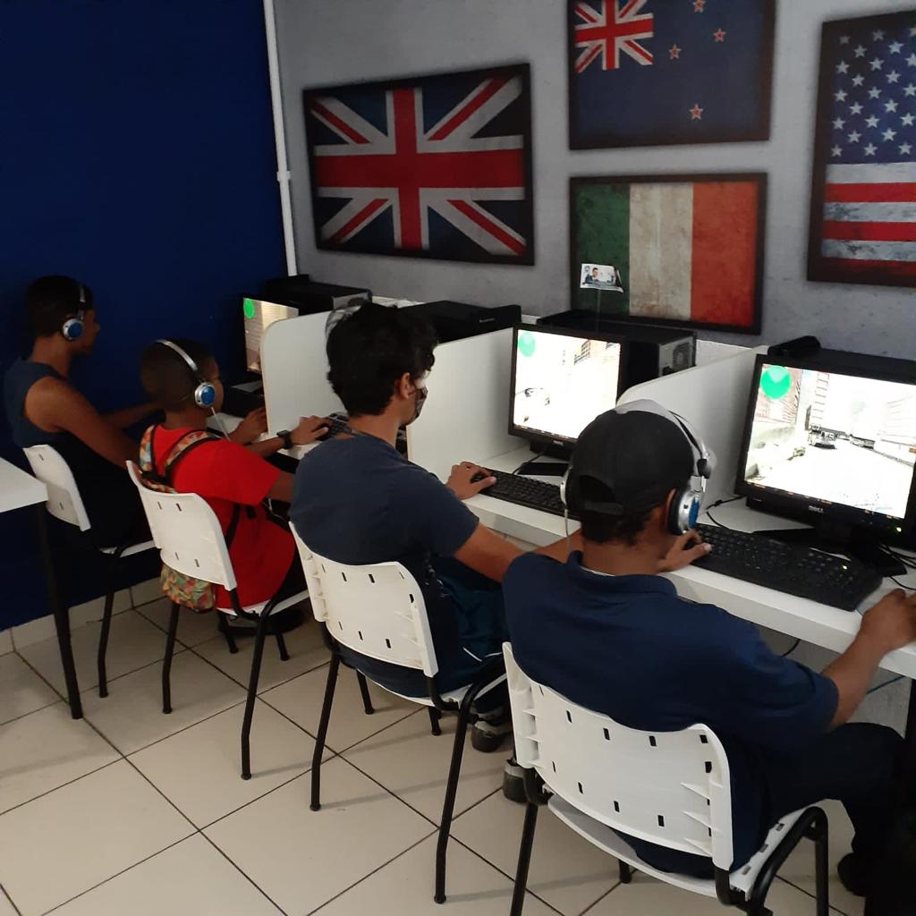 Microlins - Bairro Da Glória - Contagem (MG) - Centro Educacional